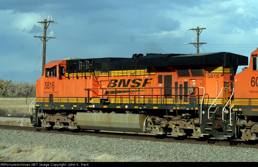 BNSF 5816